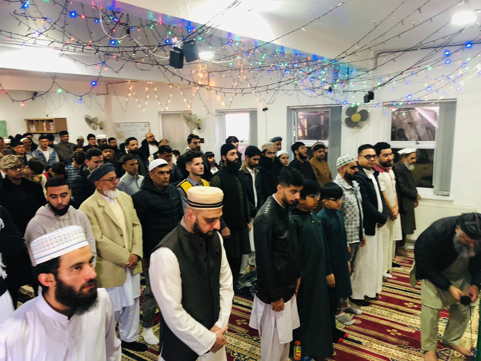 Gulzar-e-Habib Crawley / Crawley Central Mosque